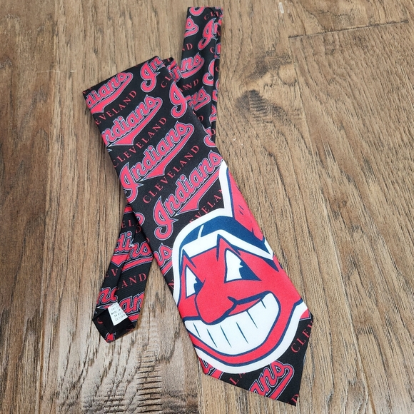 MLB | Accessories | Vtg Cleveland Indians Logo Tie | Poshmark